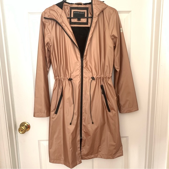 Bernardo | Jackets & Coats | Bernardo Rose Gold Hooded Rain Jacket Xs ...